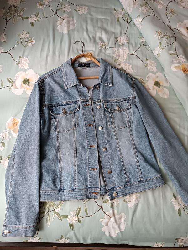 Джинсова куртка — ціна 270 грн у каталозі Піджаки і жакети Купити жіночі речі за доступною ціною