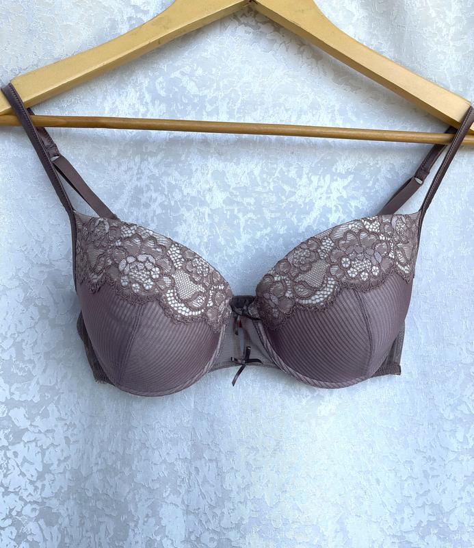 Мереживний бюстгальтер triumph 85b преміум бра — ціна 475 грн у каталозі Бюстгальтери Купити ...