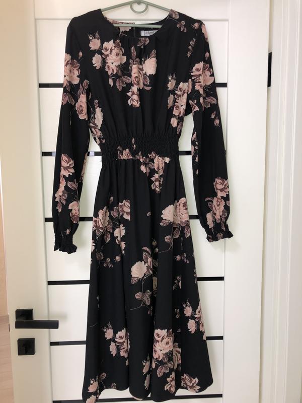 Сукня — ціна 499 грн у каталозі Сукні міді Купити жіночі речі за доступною ціною на Шафі