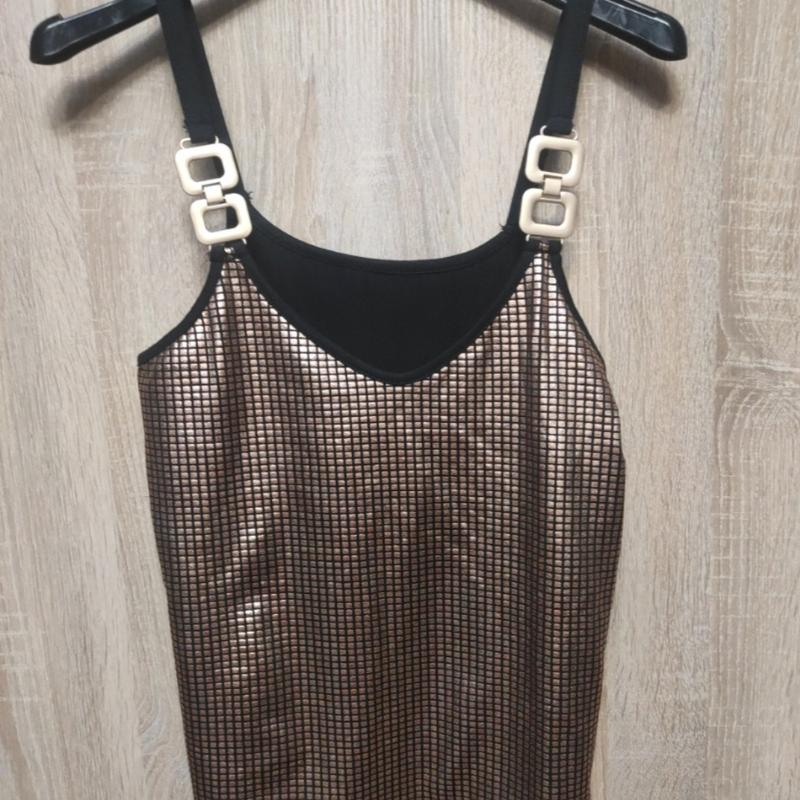 Гарна маєчка Shein — ціна 160 грн у каталозі Топи Купити жіночі речі за доступною ціною на Шафі