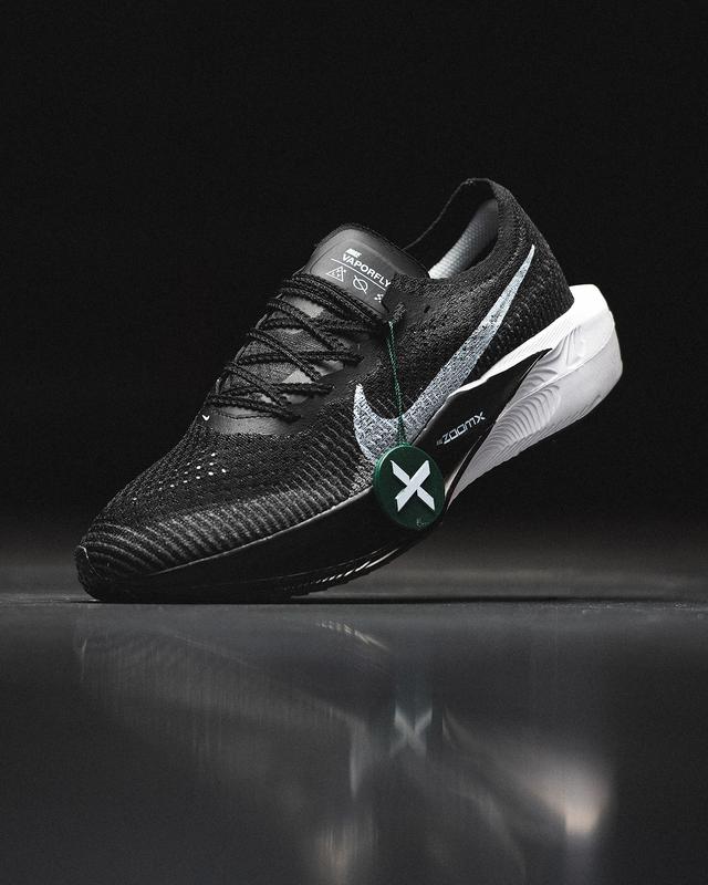 Найк аир зум кроссовки nike air zoom vaporfly — цена 2700 грн в ...