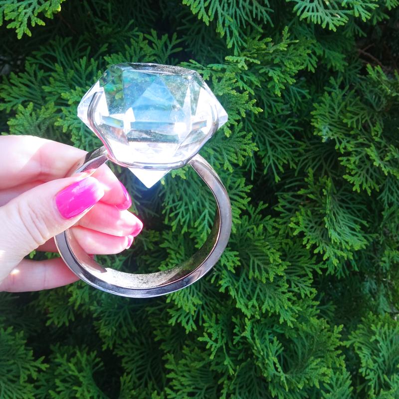 Кольца хрустальные для салфеток пподаются в паре отличный вариант для романтического ужина цена