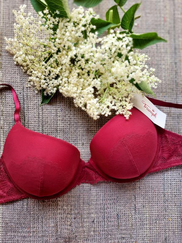 Бюстгальтер triumph lace spotlight з бретелями трансформерами — ціна ...