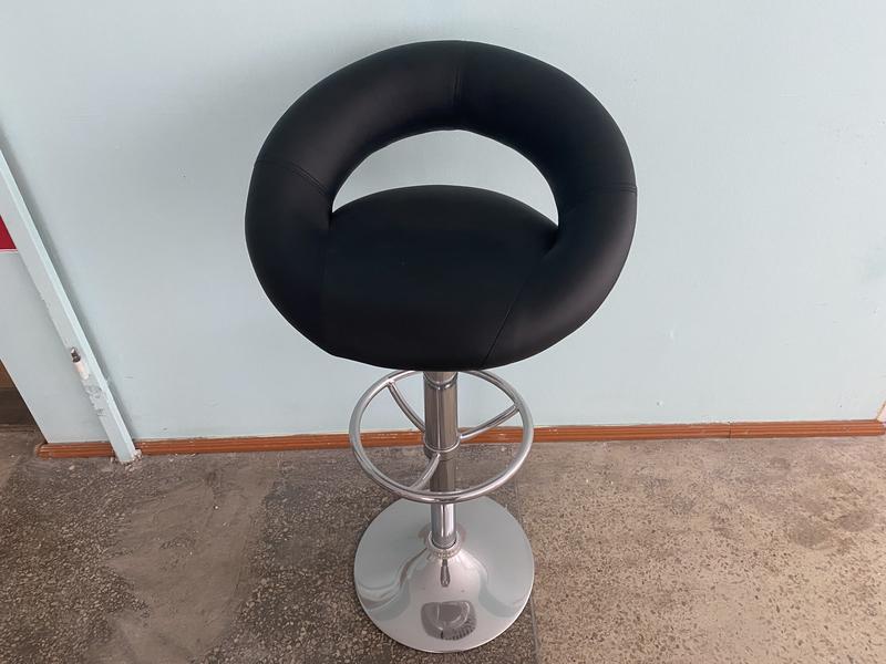 Нові барні крісла — ціна 1900 грн у каталозі Стільці Купити товари для дому та побуту за