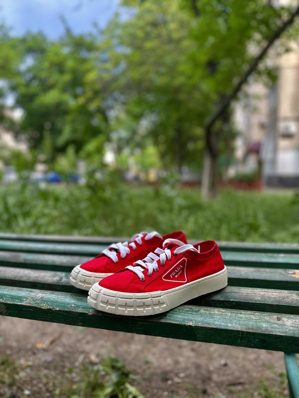 Женские кеды Prada — ціна 500 грн у каталозі Кеди Купити жіночі речі за доступною ціною на Шафі