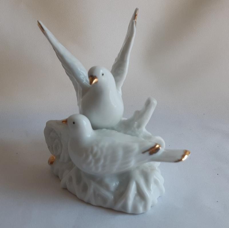 Вінтажна статуетка порцеляна пари голубів — ціна 385 грн у каталозі Статуетки Купити товари для