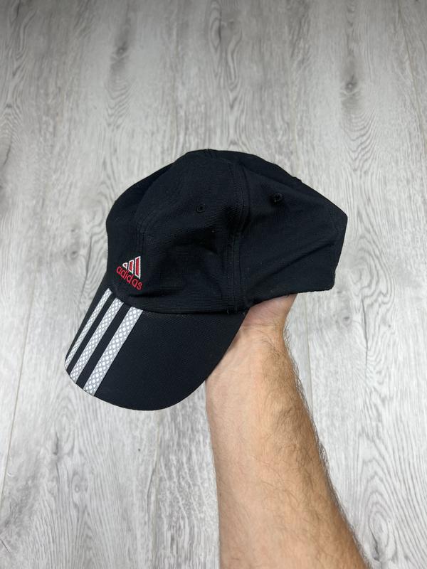 Кепка Adidas — ціна 299 грн у каталозі Бейсболки і кепки Купити аксесуари за доступною ціною на