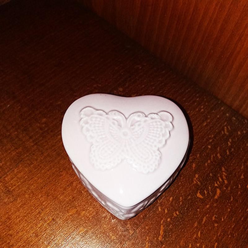 Скринька серце порцелянова — ціна 350 грн у каталозі Скриньки Купити товари для дому та побуту