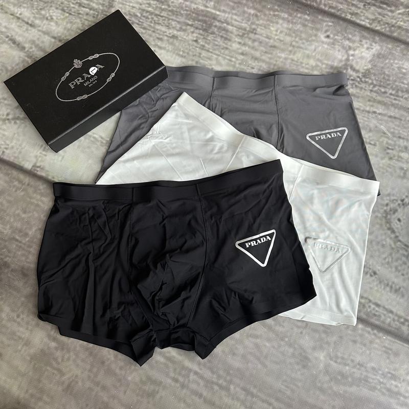 Спідня білизна чоловіча Prada — ціна 3590 грн у каталозі Труси Купити чоловічі речі за доступною