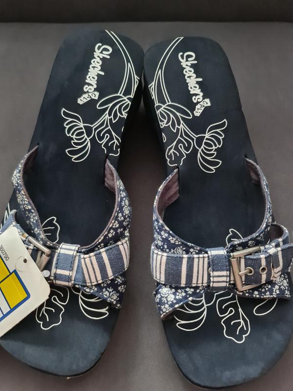 Жіночі шльопанці — ціна 800 грн у каталозі Шльопанці Купити жіночі речі за доступною ціною на