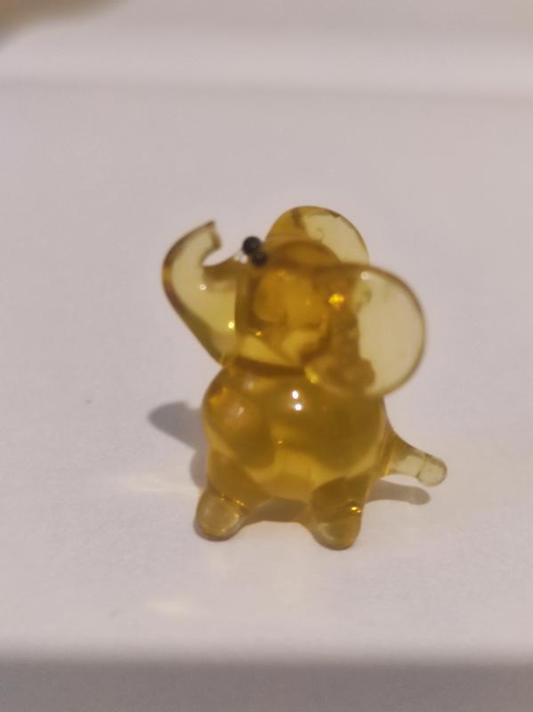 Слоник скляний — ціна 150 грн у каталозі Статуетки Купити товари для