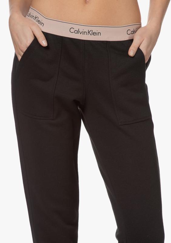 Женские спортивные штаны calvin klein qs6148 — цена 400 грн в каталоге ...