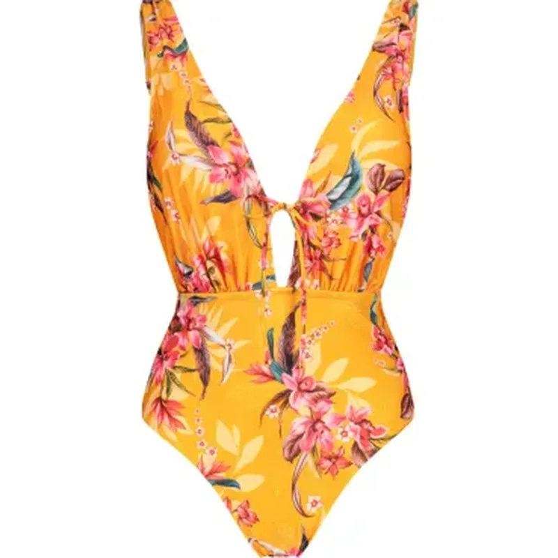 Слитний суцільний купальник з ефектом утягування — ціна 330 грн у