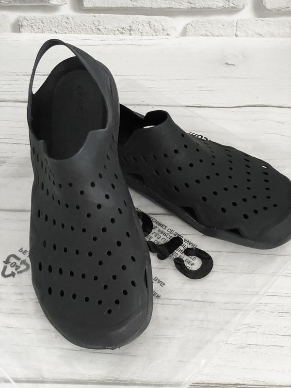 Crocs 13 store
