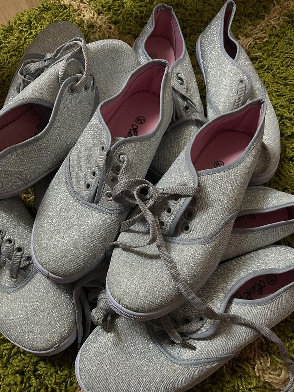 Кеды серебристые — цена 200 грн в каталоге Кеды Купить женские вещи по доступной цене на Шафе