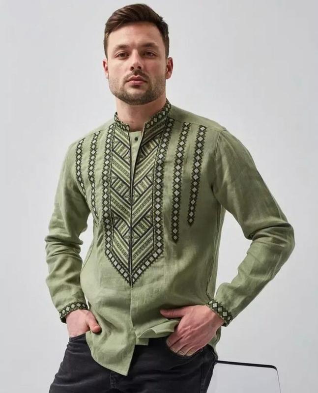 Чоловіча вишиванка — ціна 1800 грн у каталозі Вишиванки Купити чоловічі речі за доступною ціною