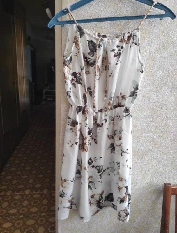 Сукня — ціна 100 грн у каталозі Короткі сукні Купити жіночі речі за доступною ціною на Шафі