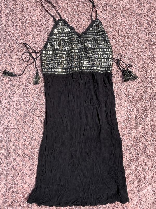 Чудовий сарафан — ціна 120 грн у каталозі Сарафани Купити жіночі речі за доступною ціною на Шафі