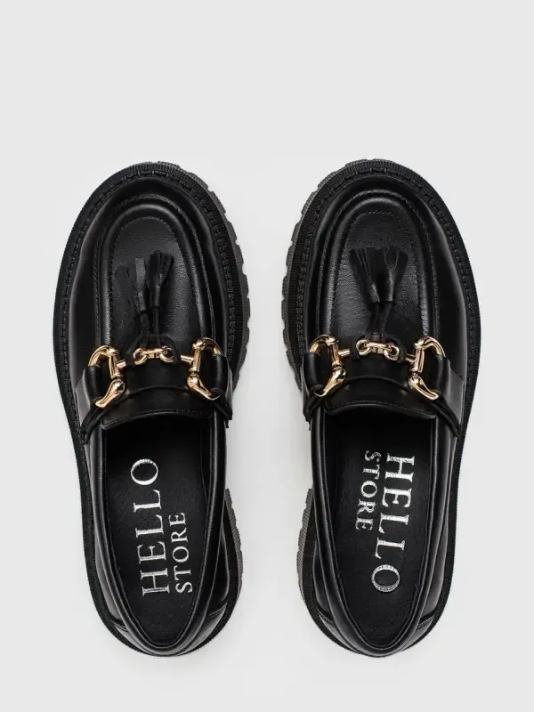 Лофери з китичками — ціна 1600 грн у каталозі Лофери Купити жіночі речі за доступною ціною на