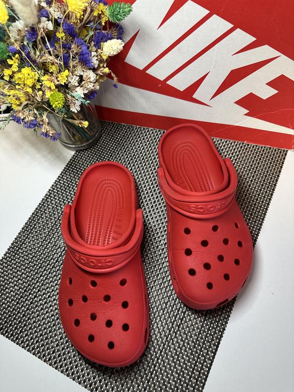 Оригінальні шльопанці Crocs — ціна 699 грн у каталозі Шльопанці Купити жіночі речі за доступною