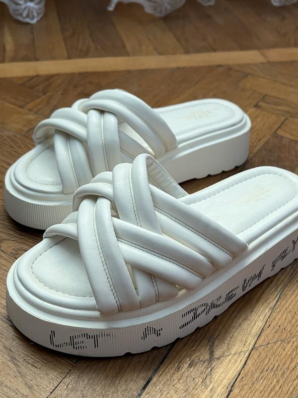 Шльопанці шлепки — ціна 370 грн у каталозі Шльопанці Купити жіночі речі за доступною ціною на