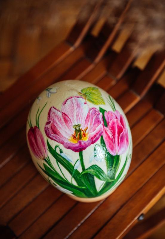 Великоднє сувенірне яйце кропивницькі тюльпани — ціна 1700 грн у каталозі Статуетки Купити