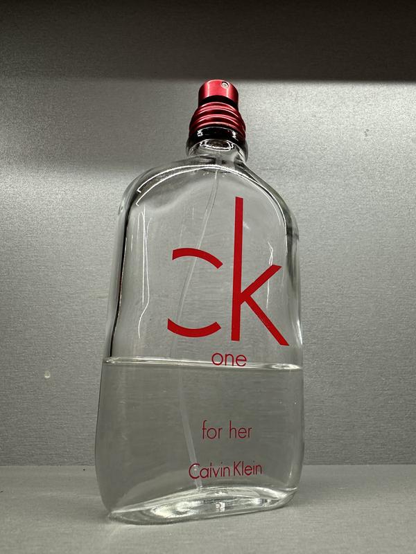 Ck one for her red store