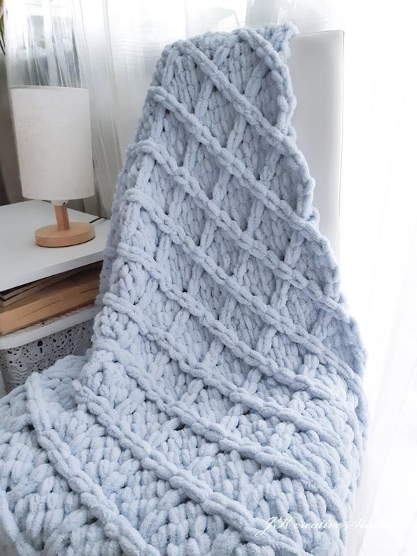 Плед Handmade з плюшевою пряжі — ціна 2600 грн у каталозі Пледи Купити товари для дому та побуту