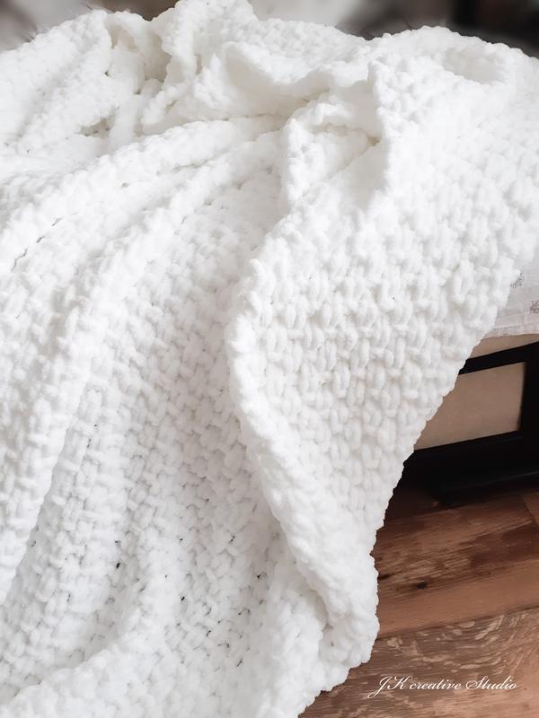 Плед з плюшевою пряжі — ціна 900 грн у каталозі Пледи Купити товари для дому та побуту за