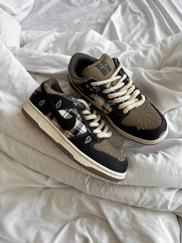 Nike sb dunk travis scott premium — ціна 2400 грн у каталозі Кросівки ...