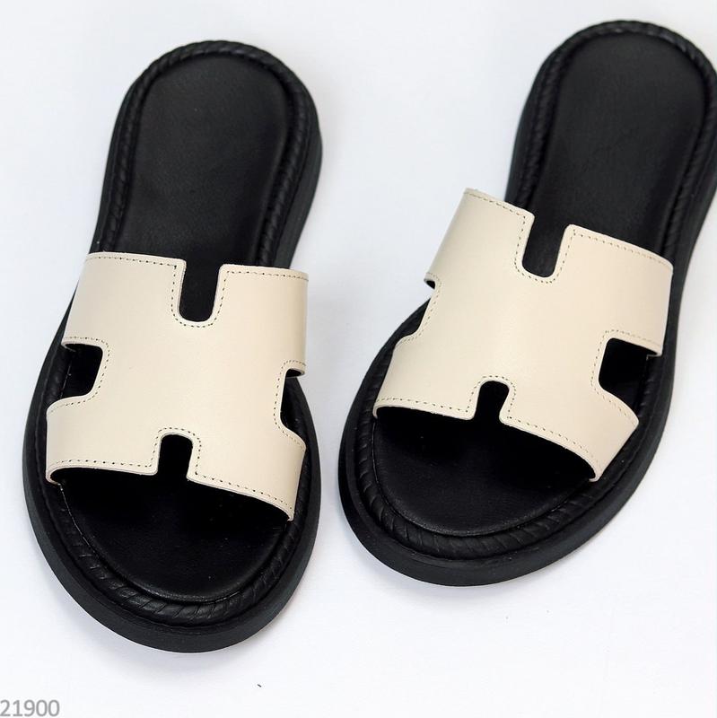 Стильні шльопанці — ціна 1000 грн у каталозі Шльопанці Купити жіночі речі за доступною ціною на