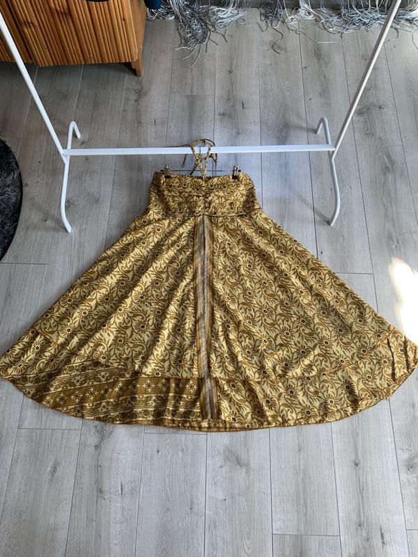 Неймовірно розкішний шовковий сарафан розмір 52 54 100 шовк в районі грудей резинка — ціна 400