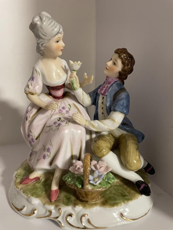 Влюбленная пара фарфор идеальное состояние — ціна 2500 грн у каталозі Статуетки Купити товари