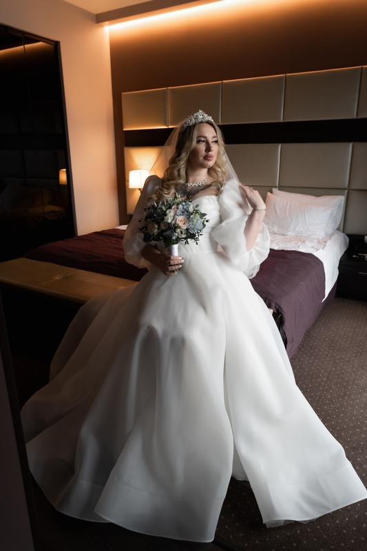 Весільна сукня — ціна 5000 грн у каталозі Весільні сукні Купити жіночі речі за доступною ціною