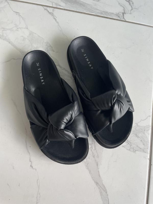 Тапочки — ціна 250 грн у каталозі Капці Купити жіночі речі за доступною ціною на Шафі Україна