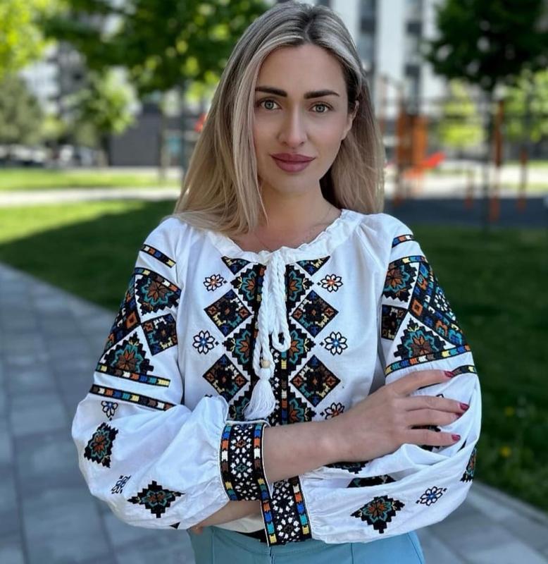 Бавовняна вишиванка — цена 1240 грн в каталоге Вышиванки Купить женские