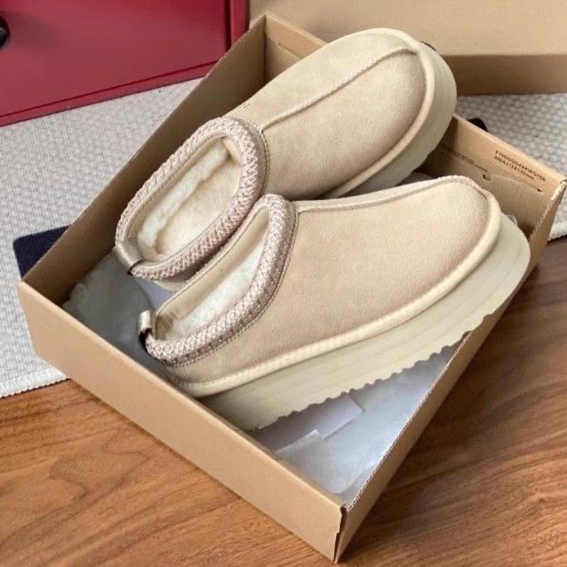 Угги в стилі Ugg Tazz з лого — ціна 2854 грн у каталозі Уггі Купити жіночі речі за доступною