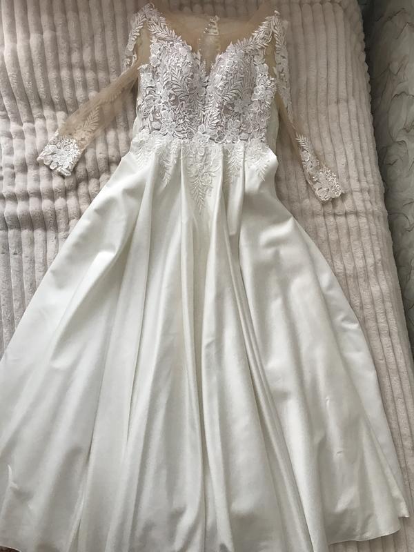 Весільна сукня — ціна 8000 грн у каталозі Весільні сукні Купити жіночі речі за доступною ціною