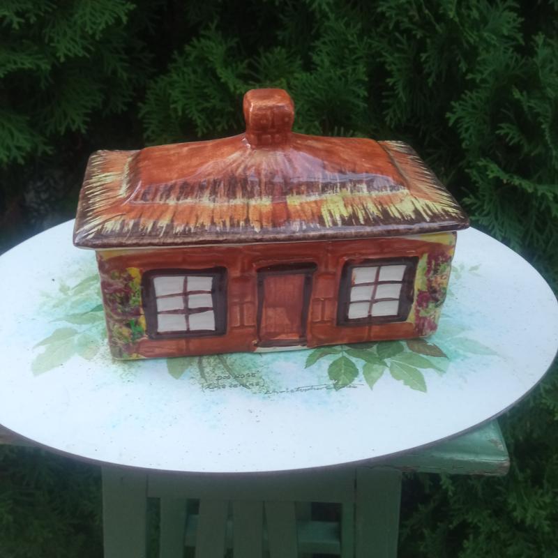 Маслёнка фарфоровая от Cottage — ціна 980 грн у каталозі Скриньки Купити товари для дому та