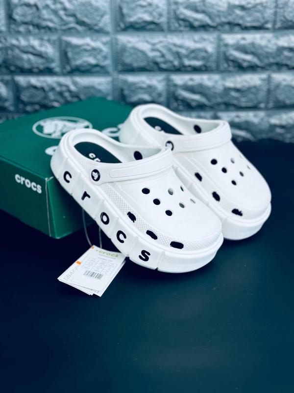 Женские шлепанцы crocs белые шлепанцы кроксы жіночі шлепанці крокси ...