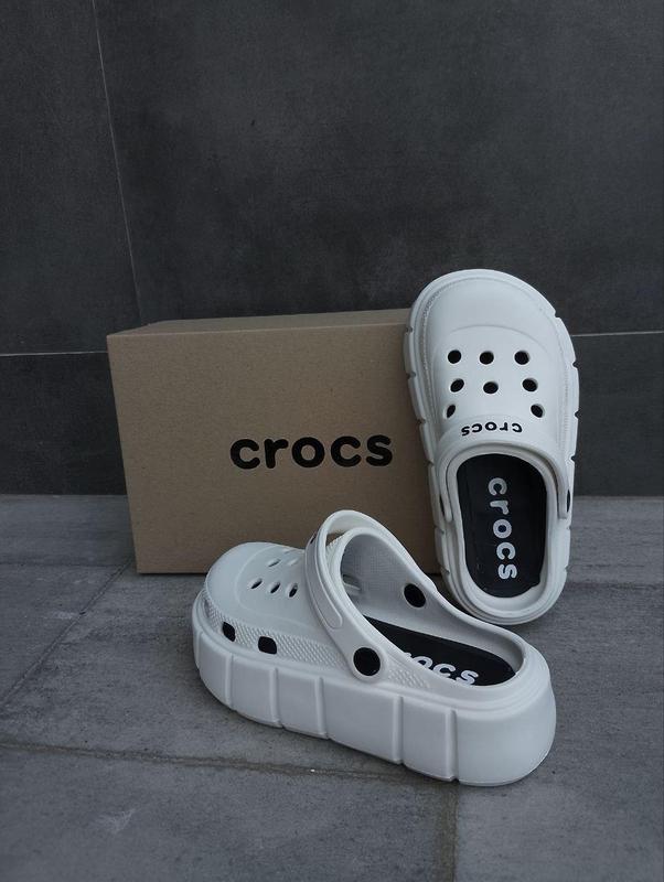 Женские шлепанцы crocs белые шлепанцы кроксы жіночі шлепанці крокси ...