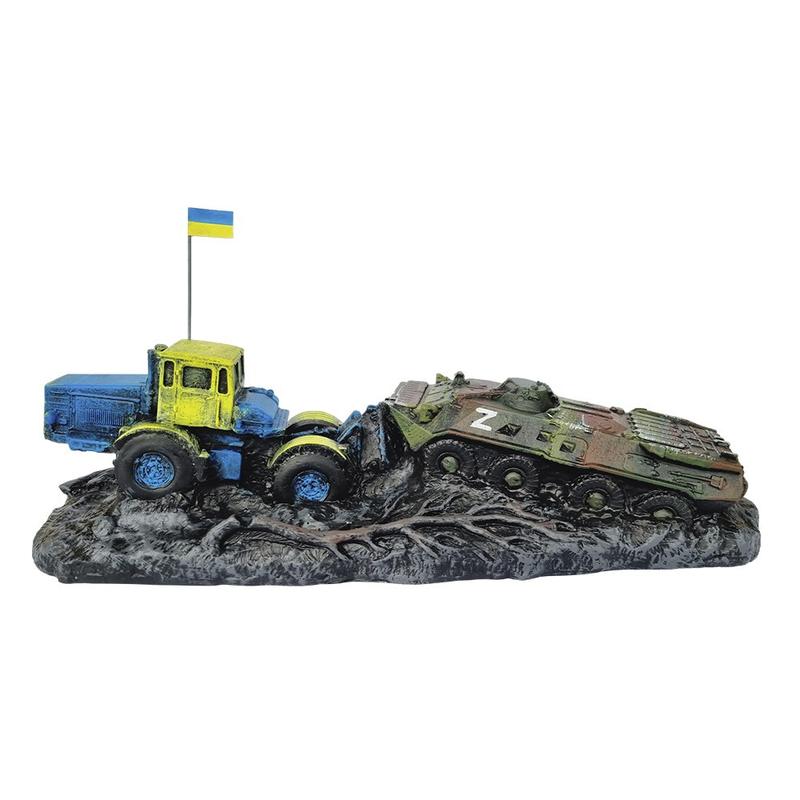 Статуетка тракторні війська — ціна 900 грн у каталозі Статуетки Купити товари для дому та