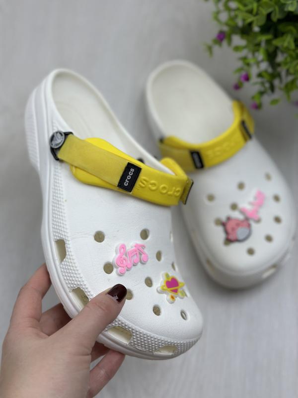 Крутезні Crocs — ціна 1190 грн у каталозі Шльопанці Купити жіночі речі за доступною ціною на