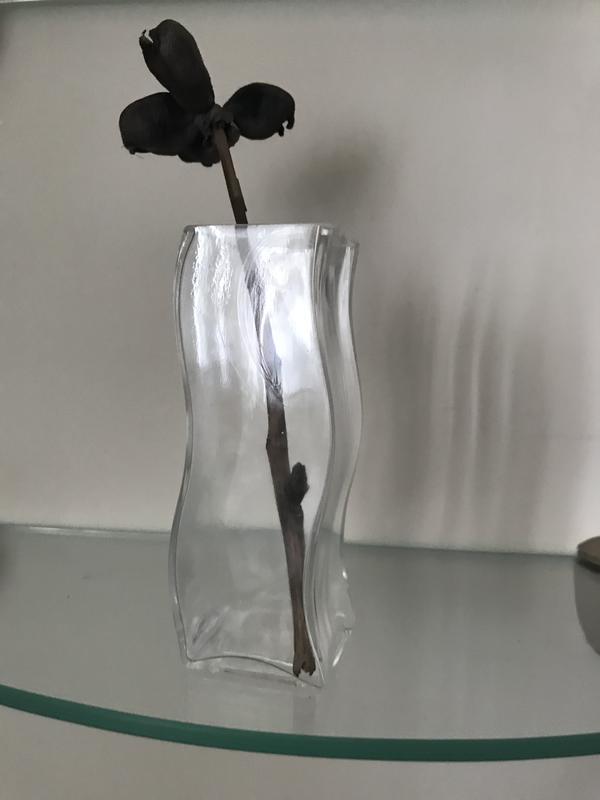 Скляна вазочка — ціна 200 грн у каталозі Вази Купити товари для дому та