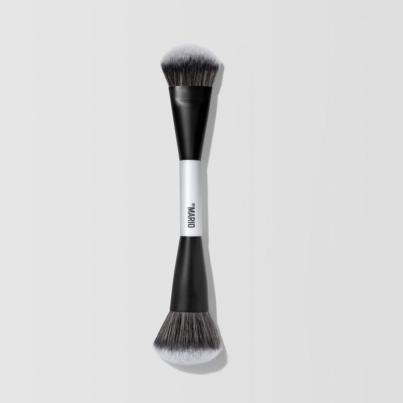 Кисточка для лица тона Makeup By Mario Surreal Foundation F4 Brush — ціна 1500 грн у каталозі