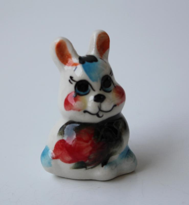 Порцелянова статуетка зайчика — ціна 270 грн у каталозі Статуетки Купити товари для дому та