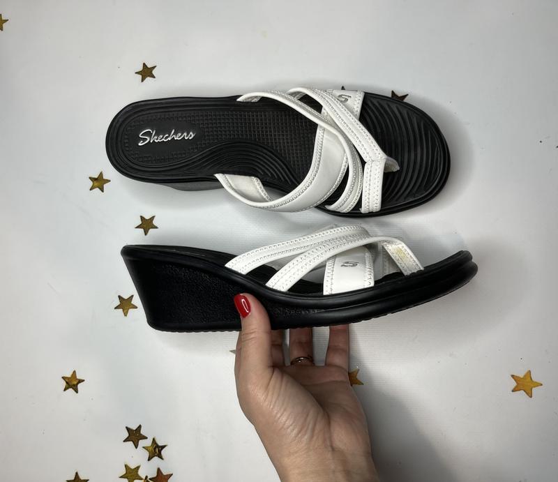 Шлепанці — ціна 500 грн у каталозі Шльопанці Купити жіночі речі за доступною ціною на Шафі