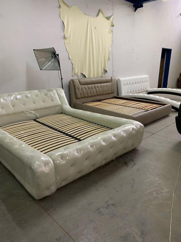 Ліжко подіум з підйомним механізмом джой — ціна 17000 грн у каталозі