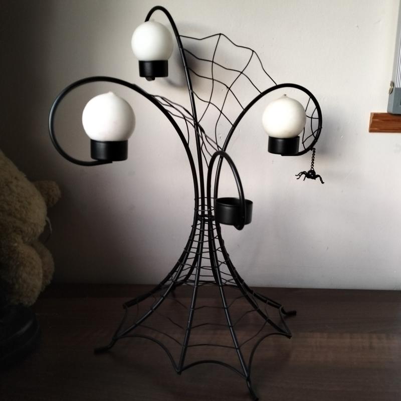 Ексклюзивний металевий підсвічник на хэллоуїн з павутиною та павуком