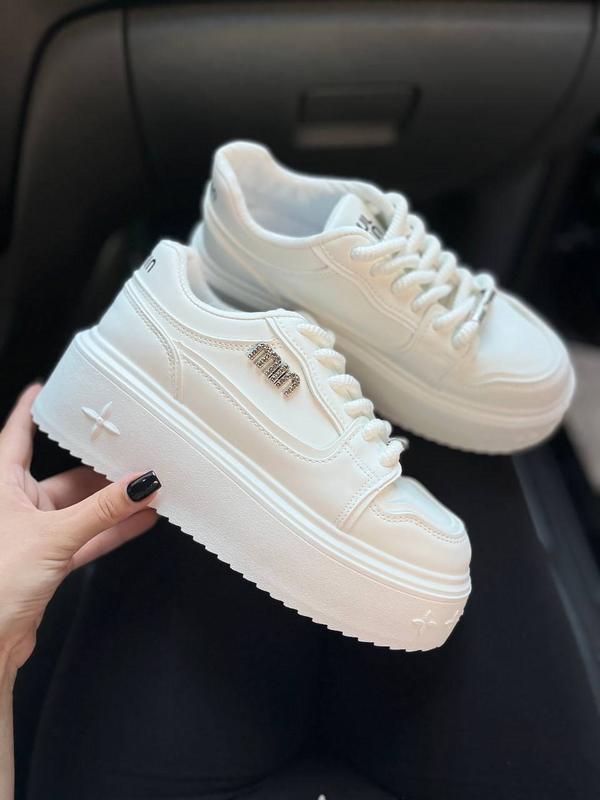 Кроссовки кеды белые Miu Miu тренд 2024 — цена 700 грн в каталоге Кроссовки Купить женские вещи